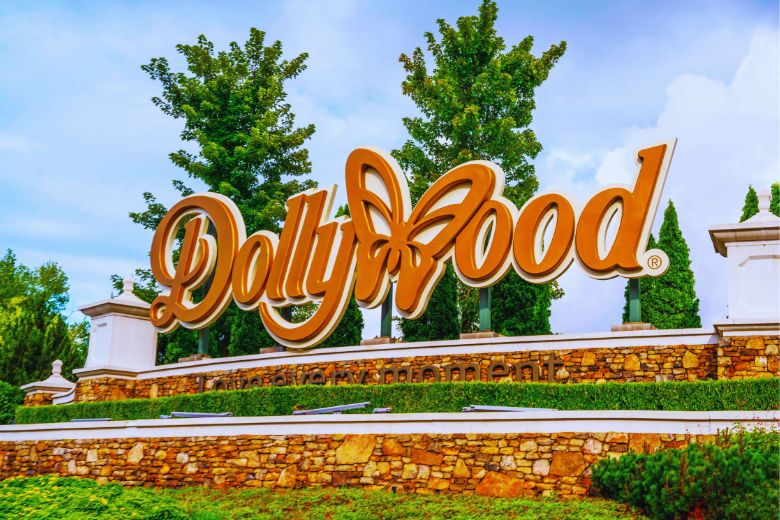 Where Is Dollywood? | Directions & Nearby Cabins in Pigeon Forge, TN